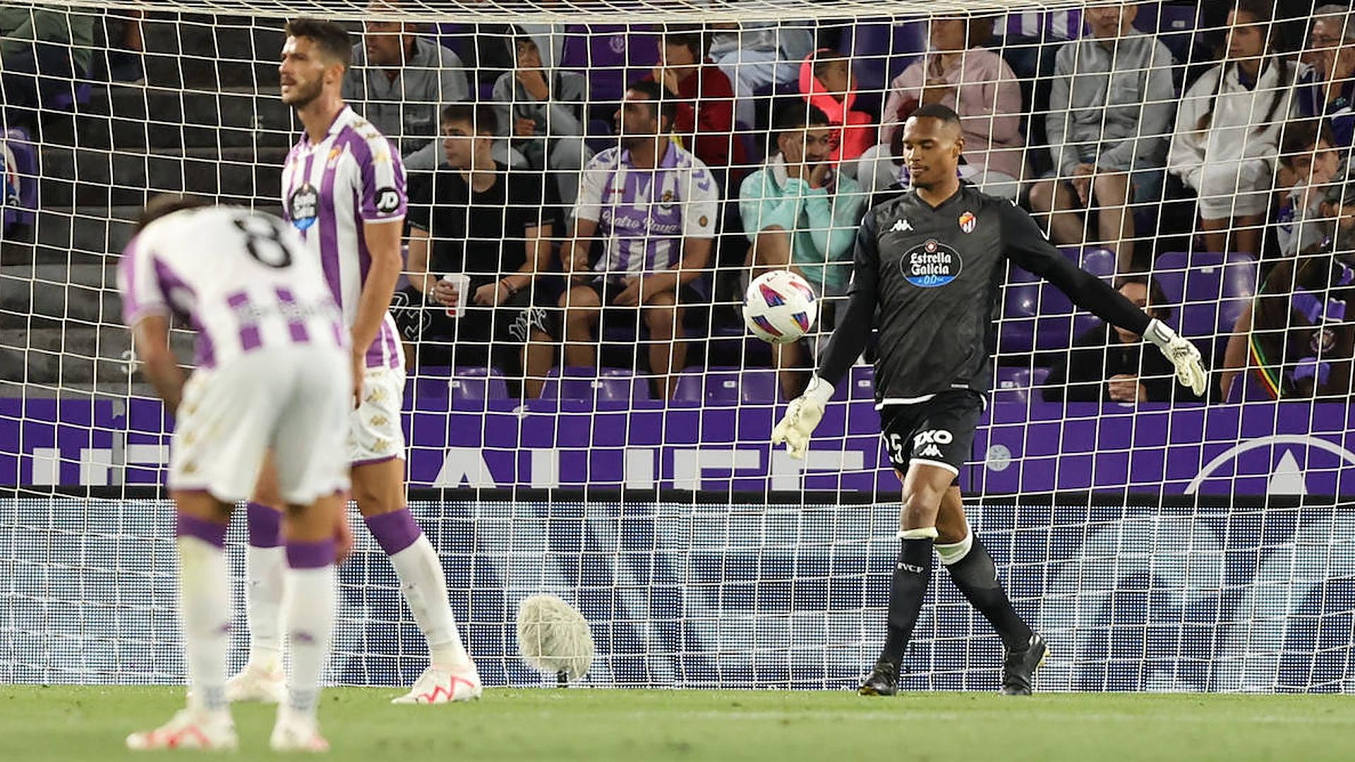 El partido entre en Real Valladolid y el Alcorcón, en imágenes (1/3) | El Norte de Castilla